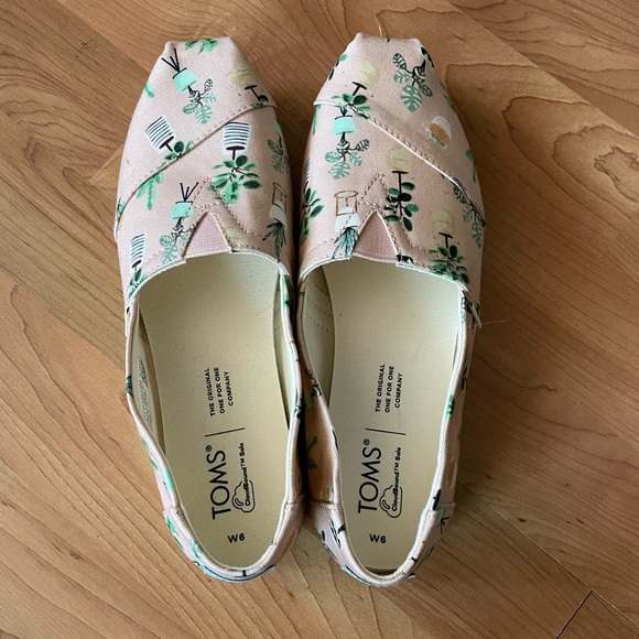 Toms | Shoes | New Without Box Toms Plant Shoes Size 6 | Poshmark